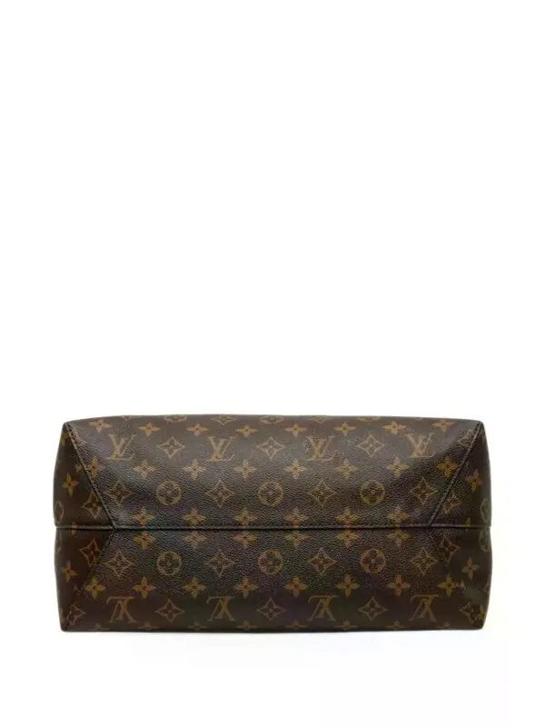 LOUIS VUITTON 2018 Monogram Flower Hobo Bag - Brown