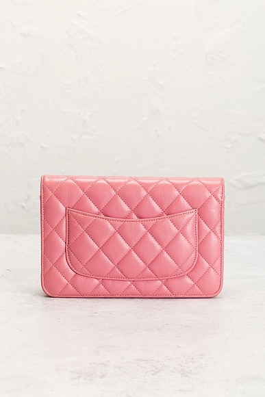 Chanel Caviar Classic Wallet On Chain