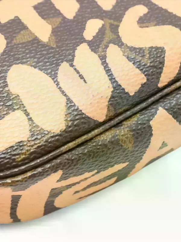 LOUIS VUITTON 2001 Stephen Sprouse Monogram Graffiti Pochette Accessoires Shoulder Bag