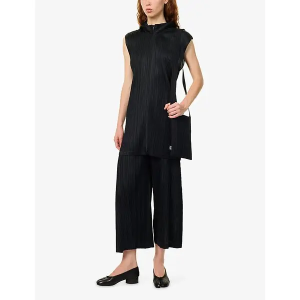 Issey Miyake Cropped Pleated Trousers