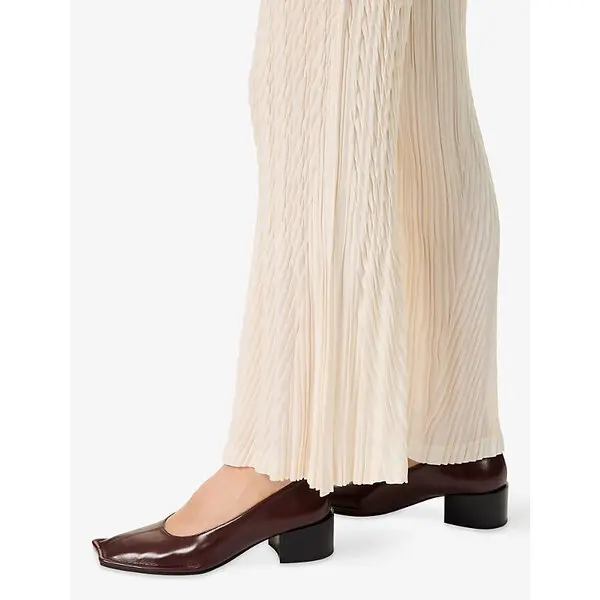 Issey Miyake Pleated Cropped Knitted Trousers