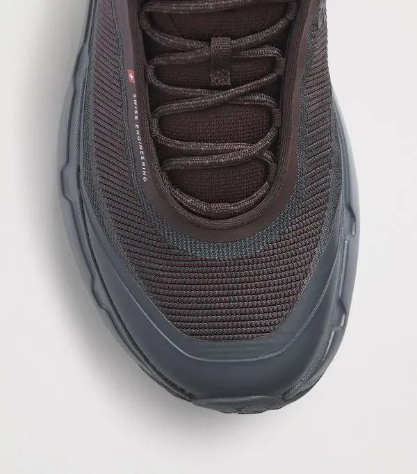 On Cloudsoma Hike Trainers