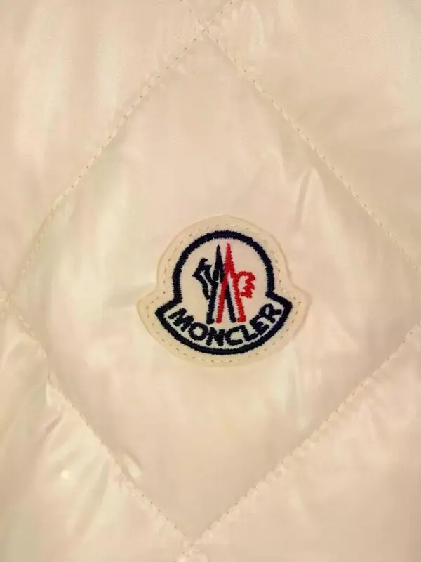Moncler Lavaret Short Down Jacket