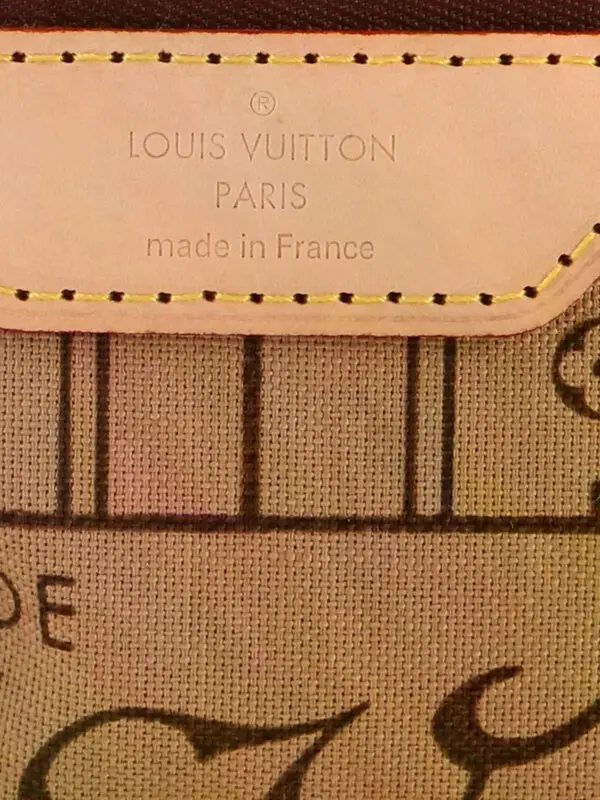 LOUIS VUITTON Neverfull Monogram Canvas Mm Tote Bag