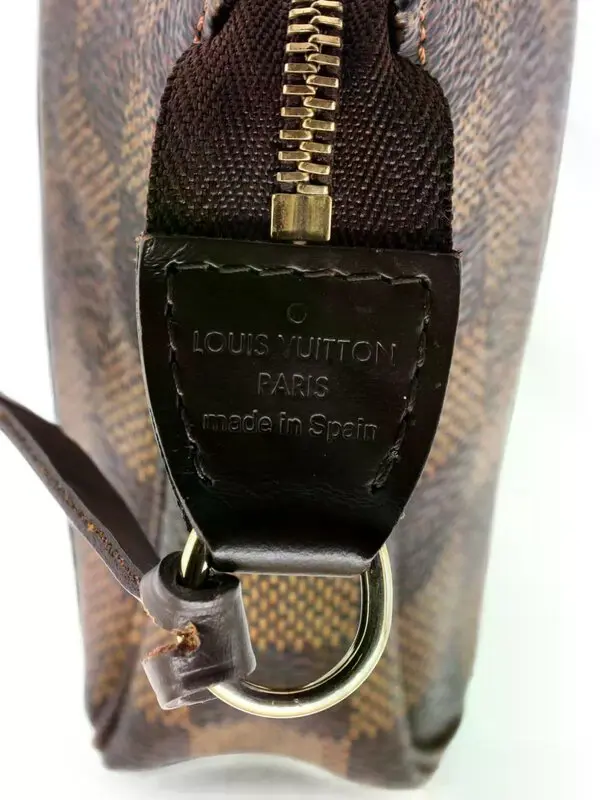 LOUIS VUITTON Pochette Accessoires Damier Clutch Bag