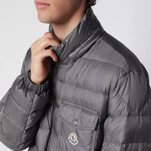 Moncler Short Verith Down Jacket