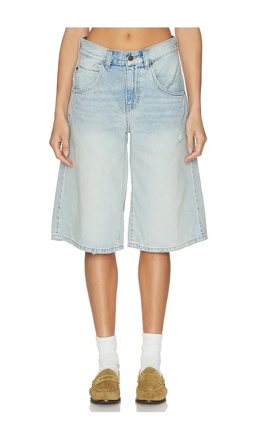 LEVI'S Super Baggy Jort In . Also - Blue