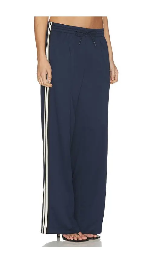 Good American The Track Pant In . Also