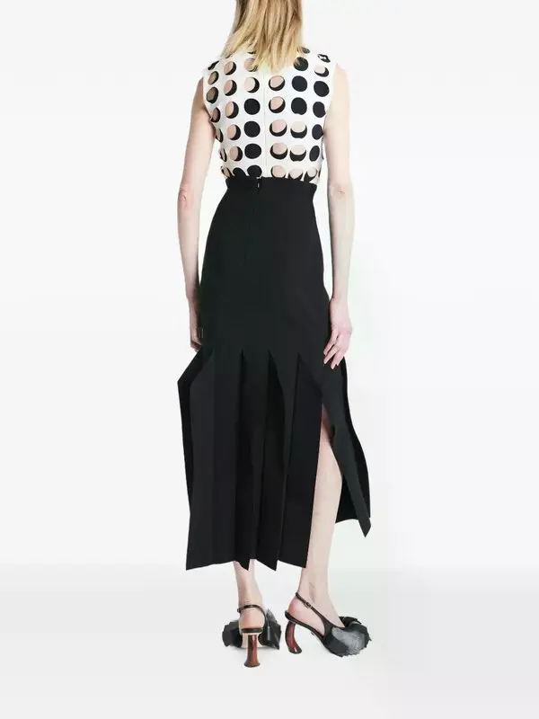 A.W.A.K.E. Mode Layered Cut-out Top