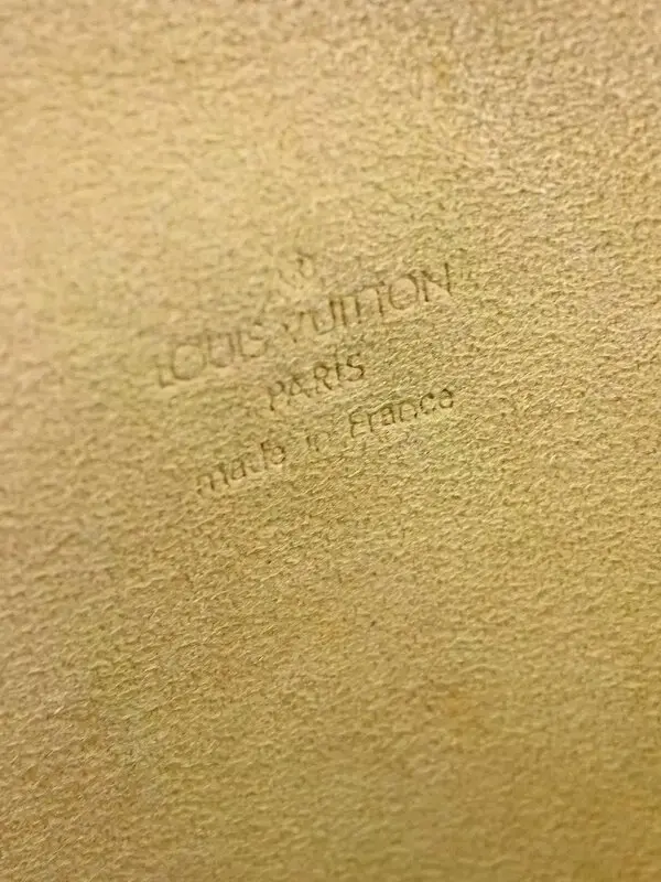 LOUIS VUITTON 2001 Monogram Bum Bag