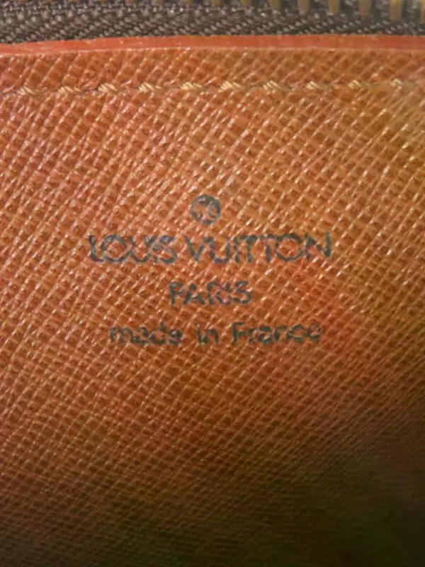 LOUIS VUITTON 1990-2010 Monogram Papillon 26 Handbag