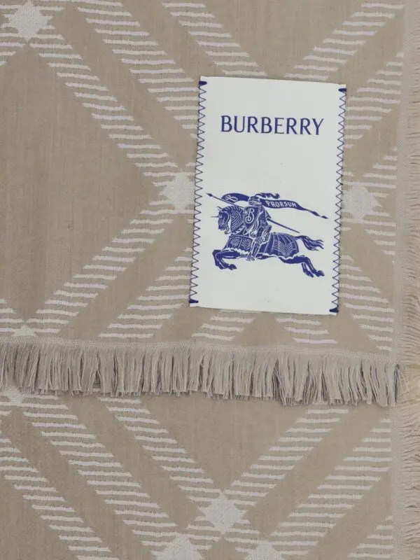 Burberry Scarf Colour