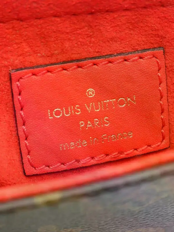 LOUIS VUITTON 2019 Monogram Locky Bb Satchel