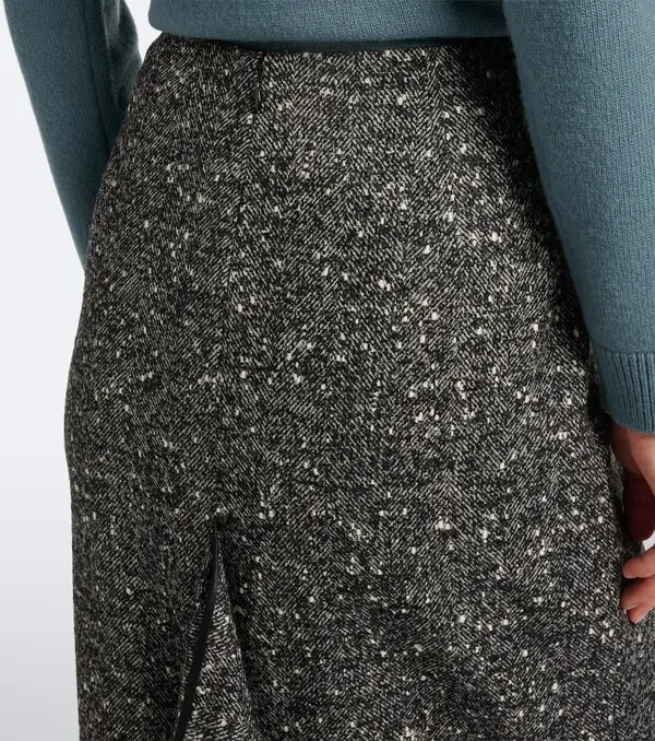Valentino Garavani Chevron Wool-blend Boucle Pencil Skirt