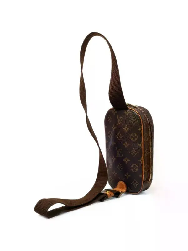 LOUIS VUITTON 2004 Monogram Pochette Gange Crossbody Bag