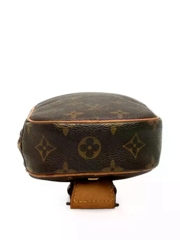 LOUIS VUITTON 2004 Monogram Pochette Gange Crossbody Bag