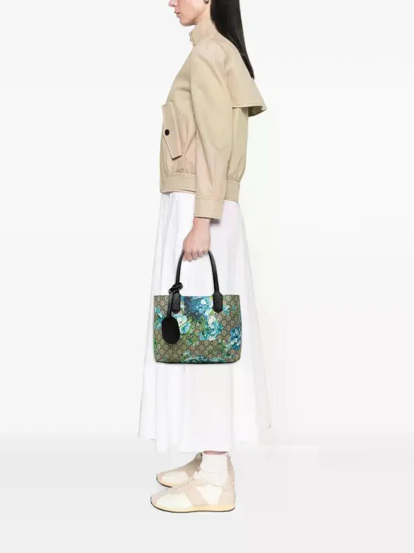 Gucci 2000-2015 Small Gg Supreme Blooms Reversible Tote Bag