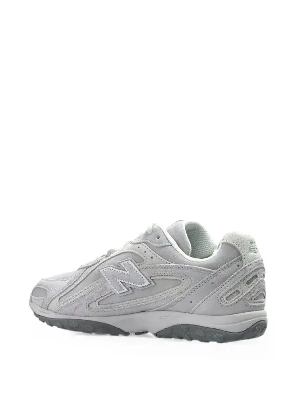 NEW BALANCE 204l Shoes