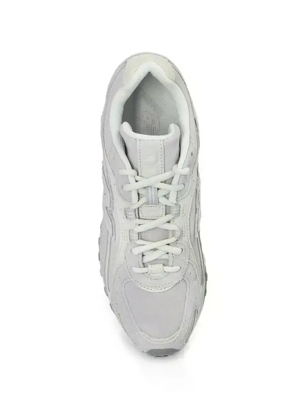 NEW BALANCE 204l Shoes