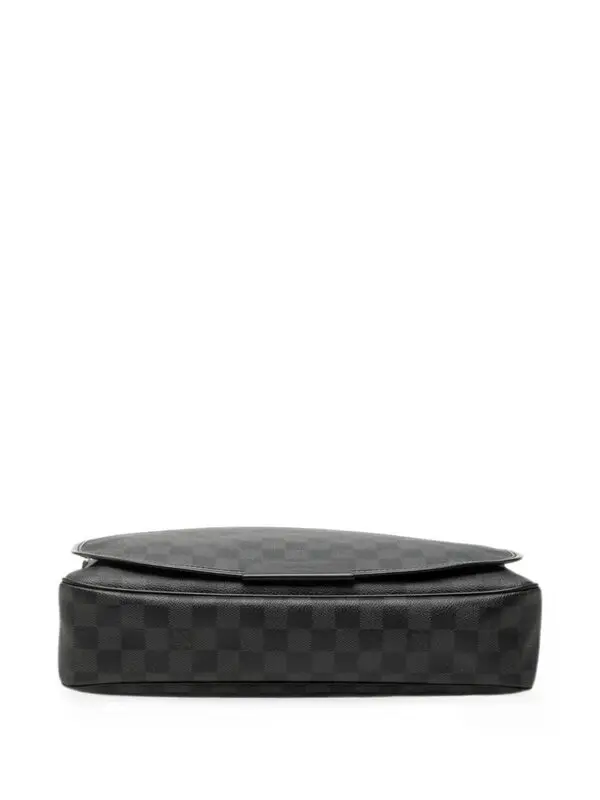 LOUIS VUITTON 2011 Damier Graphite Daniel Mm Crossbody Bag