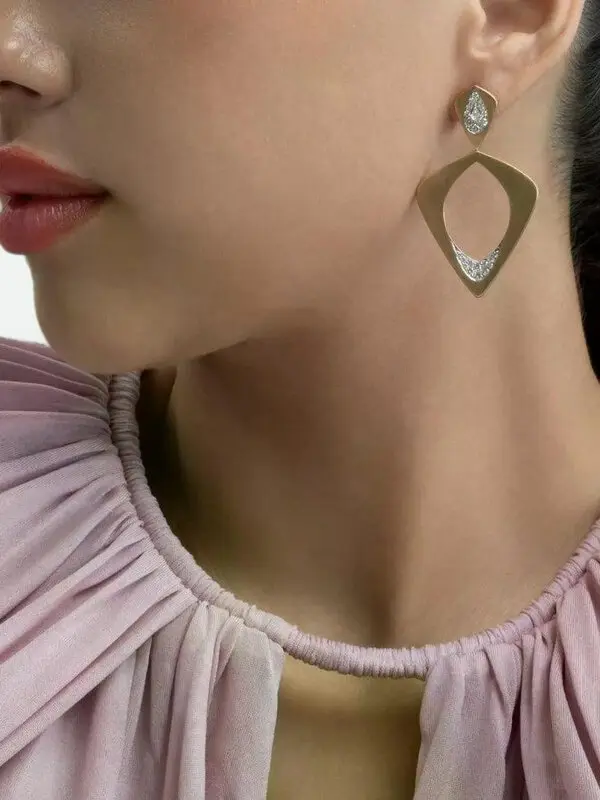 ARUNASHI Diamond Wicker Earrings