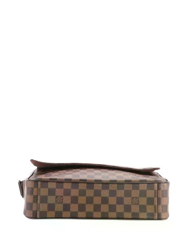 LOUIS VUITTON Shelton Messenger Bag Damier Mm