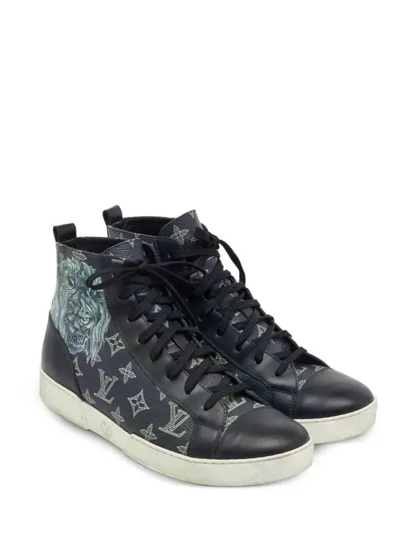 LOUIS VUITTON Chapman Monogram Savane Sneakers - Blue