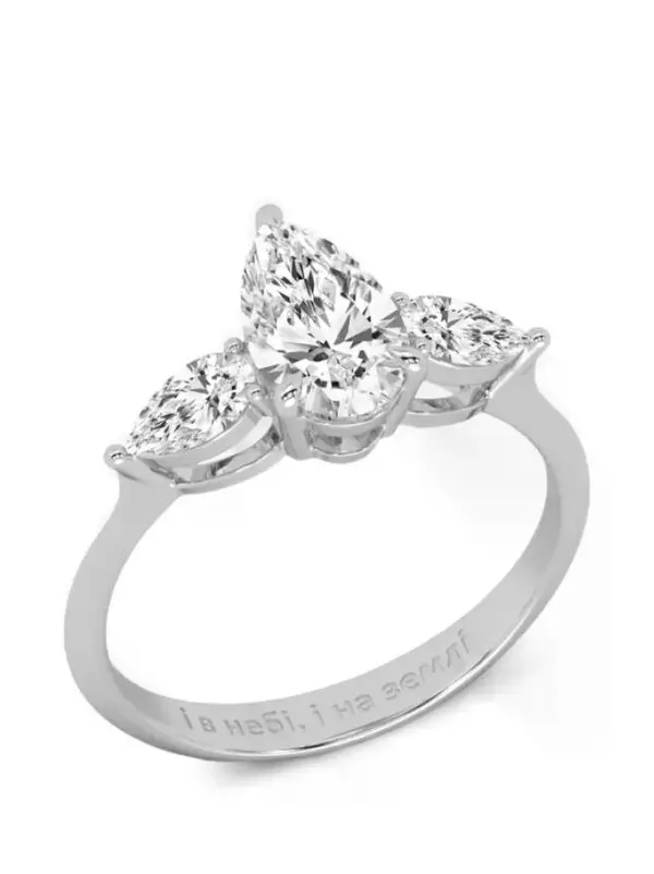 SOLO FOR DIAMONDS Pear-cut Diamond Ring