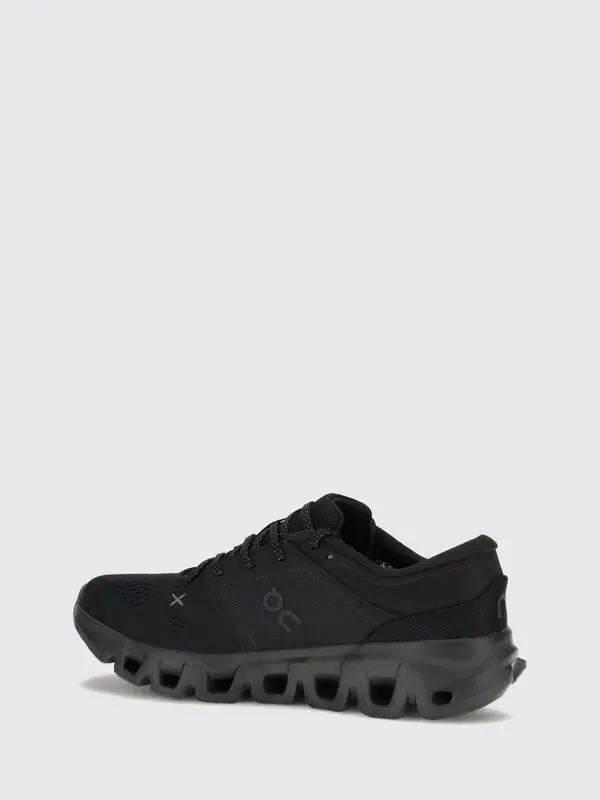 On Trainers Colour