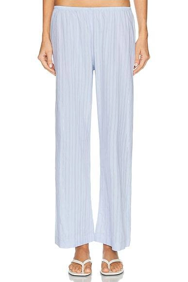 Donni. The Eyelet Pop Simple Crop Pant