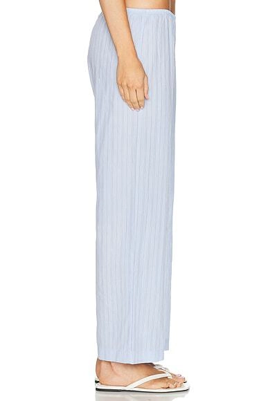 Donni. The Eyelet Pop Simple Crop Pant