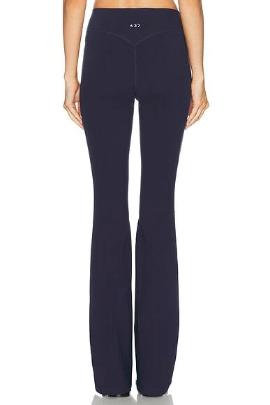 437 The Leisure Pant - Navy