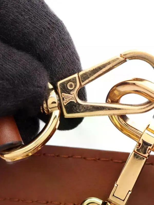 LOUIS VUITTON Mm Dauphine Monogram Shoulder Bag