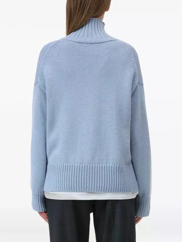 Closed Ribbed Roll-neck Sweater