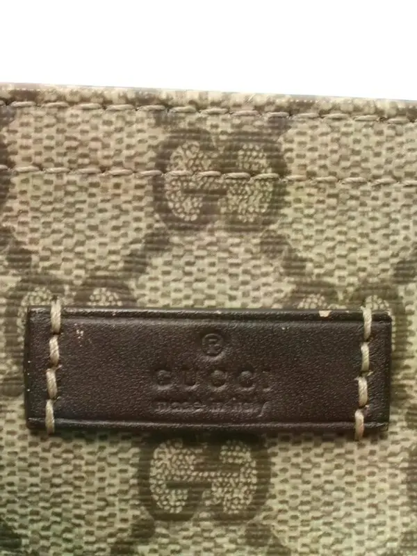 Gucci Gg Supreme Shoulder Bag