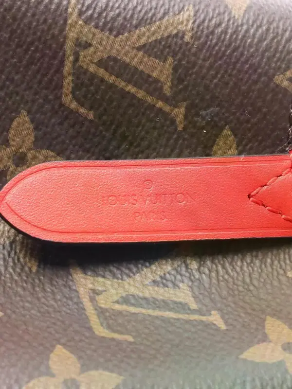 LOUIS VUITTON 2010s Néonoé Monogram Shoulder Bag