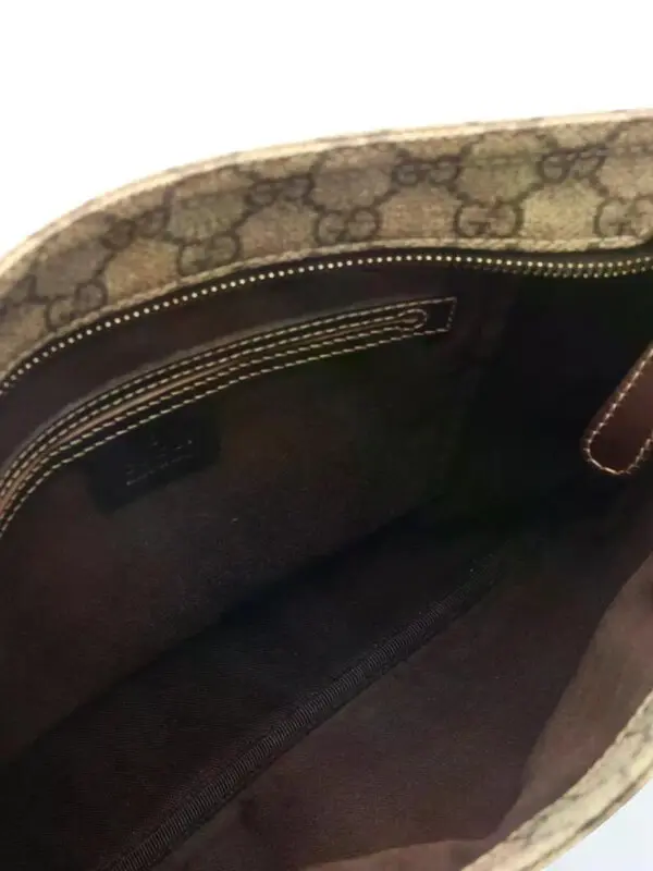 Gucci Gg Supreme Cross Body Bag