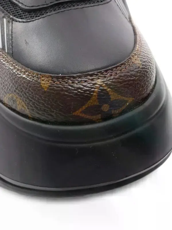 LOUIS VUITTON Arclight 2.0 Lace-up Sneakers