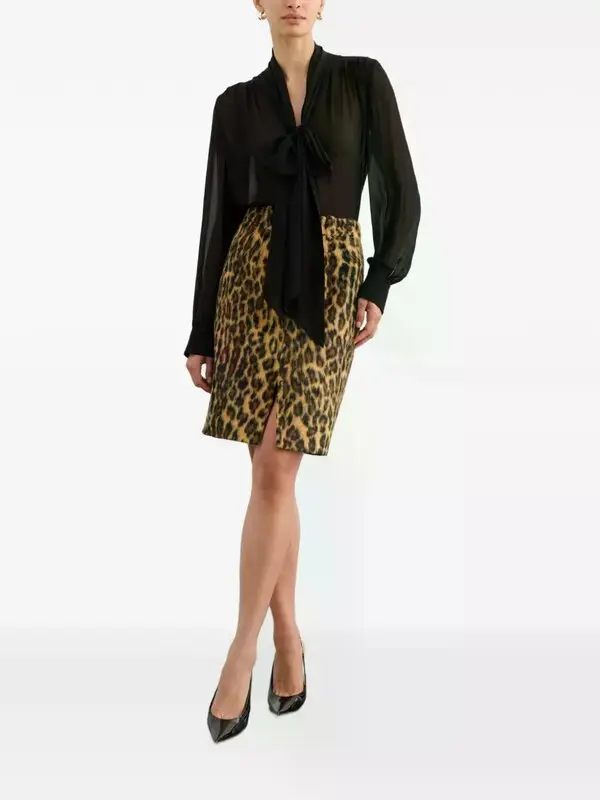 TOCCIN Kaila Tie-neck Button-front Blouse