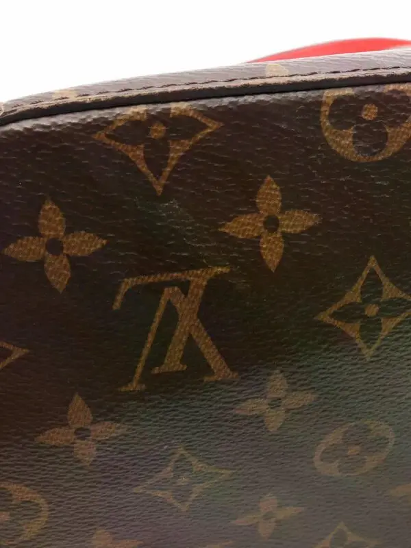 LOUIS VUITTON Neonoe Monogram Bucket Bag