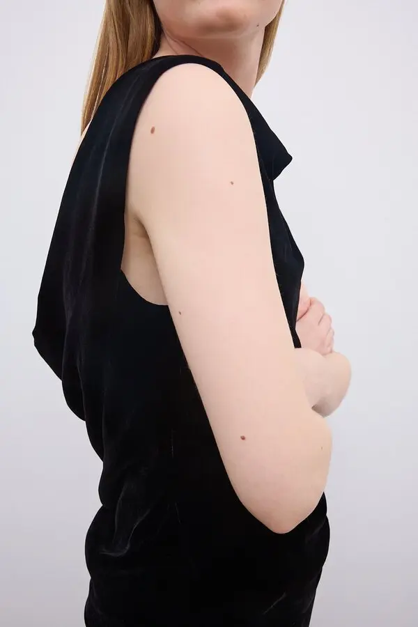 HOUSE OF DAGMAR Waterfall Velvet Top