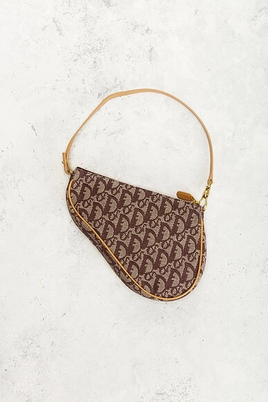 Dior Issimo Pochette Saddle Bag
