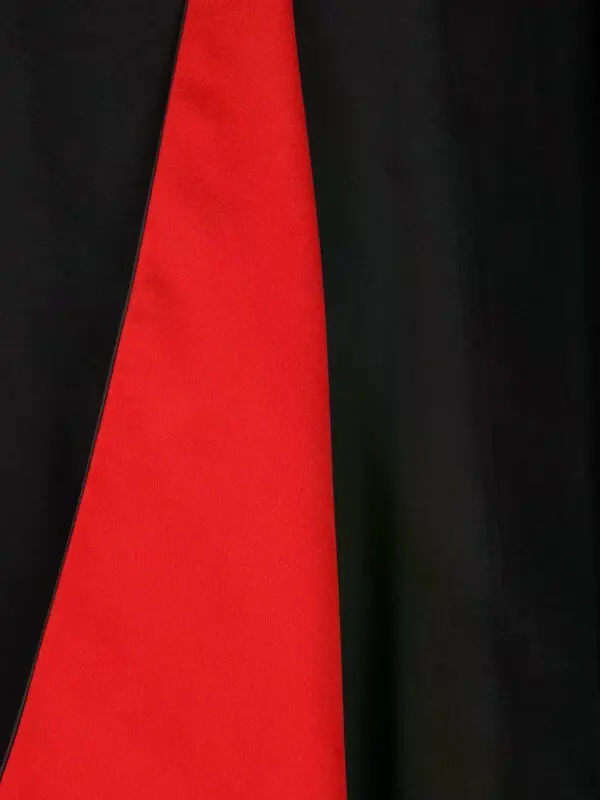 IL TABARRO Layered-panel Hook-fastening Cape