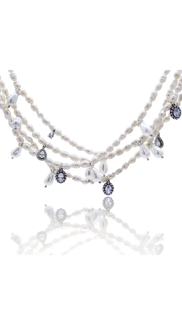 BAYEMEYC Princesa Pearl Necklace