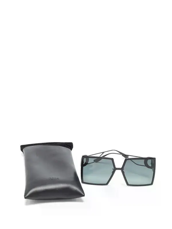 Dior 30 Montaigne Oversized Square Sunglasses