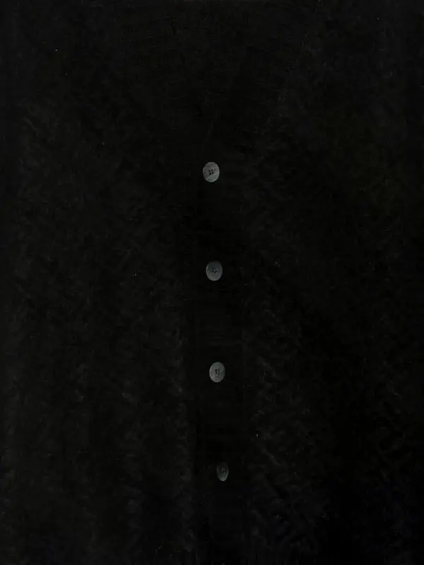 THE AMHANTE V-neck Buttoned Cardigan
