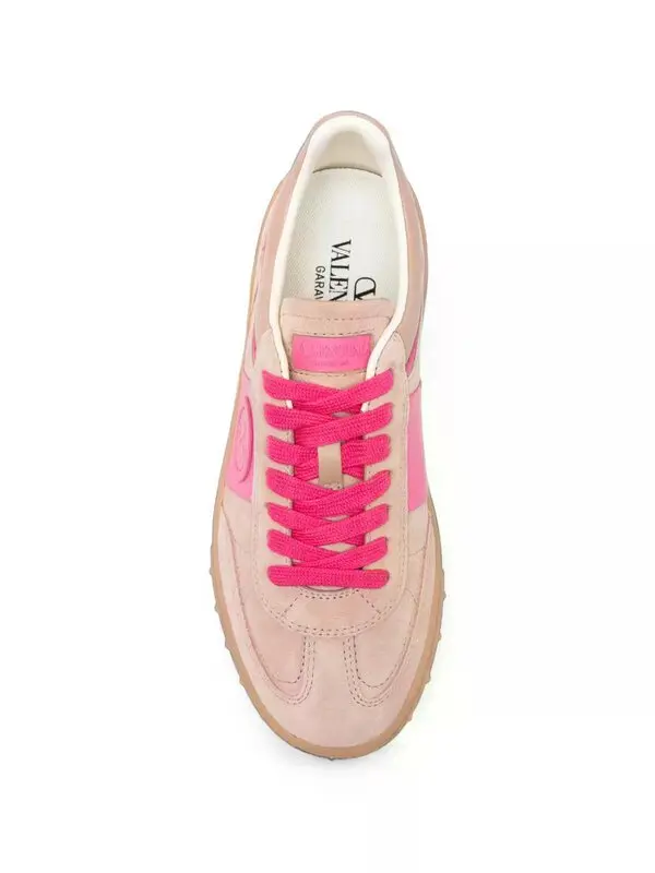 Valentino Garavani Vlogo Signature Rockstud Sneakers