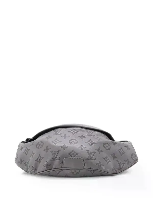 LOUIS VUITTON Discovery Bumbag Monogram Shadow Leather Pm Belt Bag