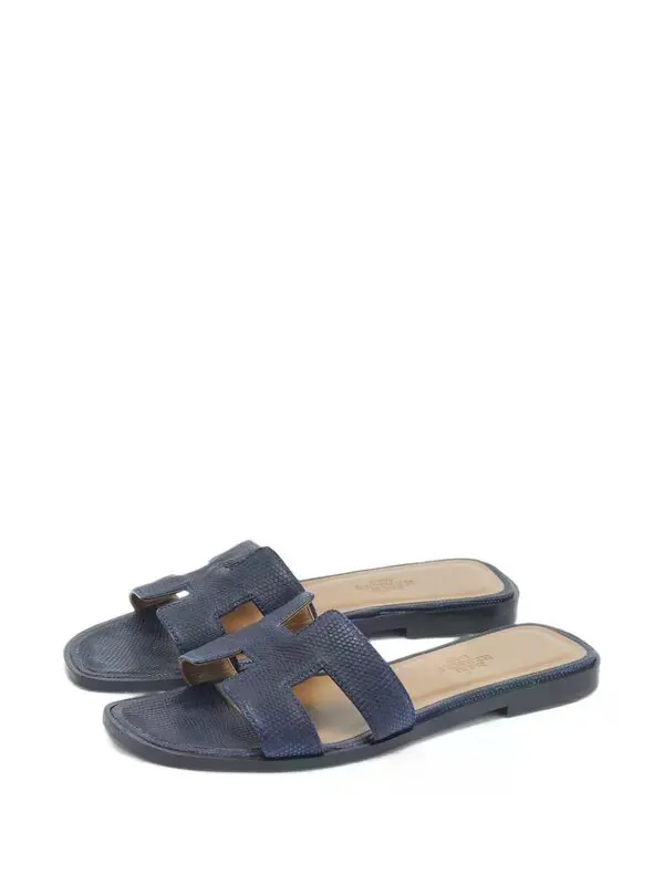 Hermès Oran Flat Leather Sandals - Blue