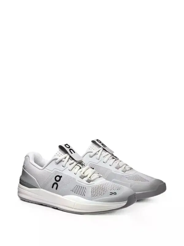 On The Roger Pro Sneakers